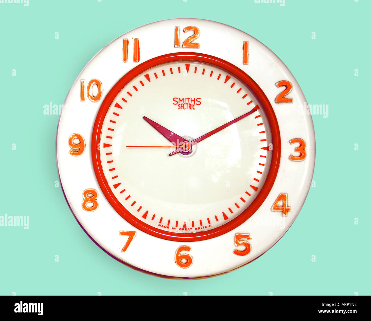 1960s clock hi-res stock photography and images - Alamy