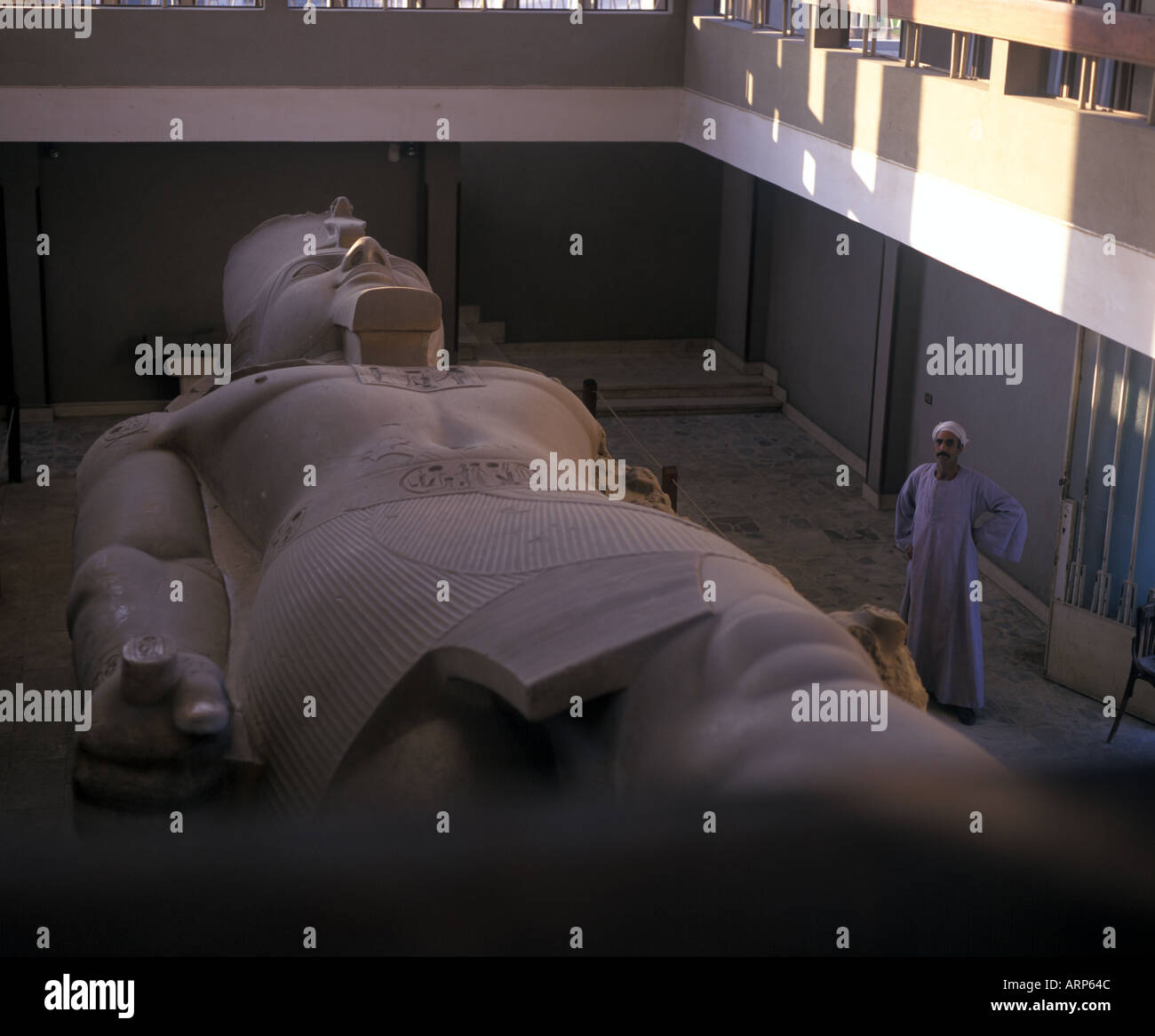 Statue Of Ramesses 2nd Egypt Stock Photo - Alamy