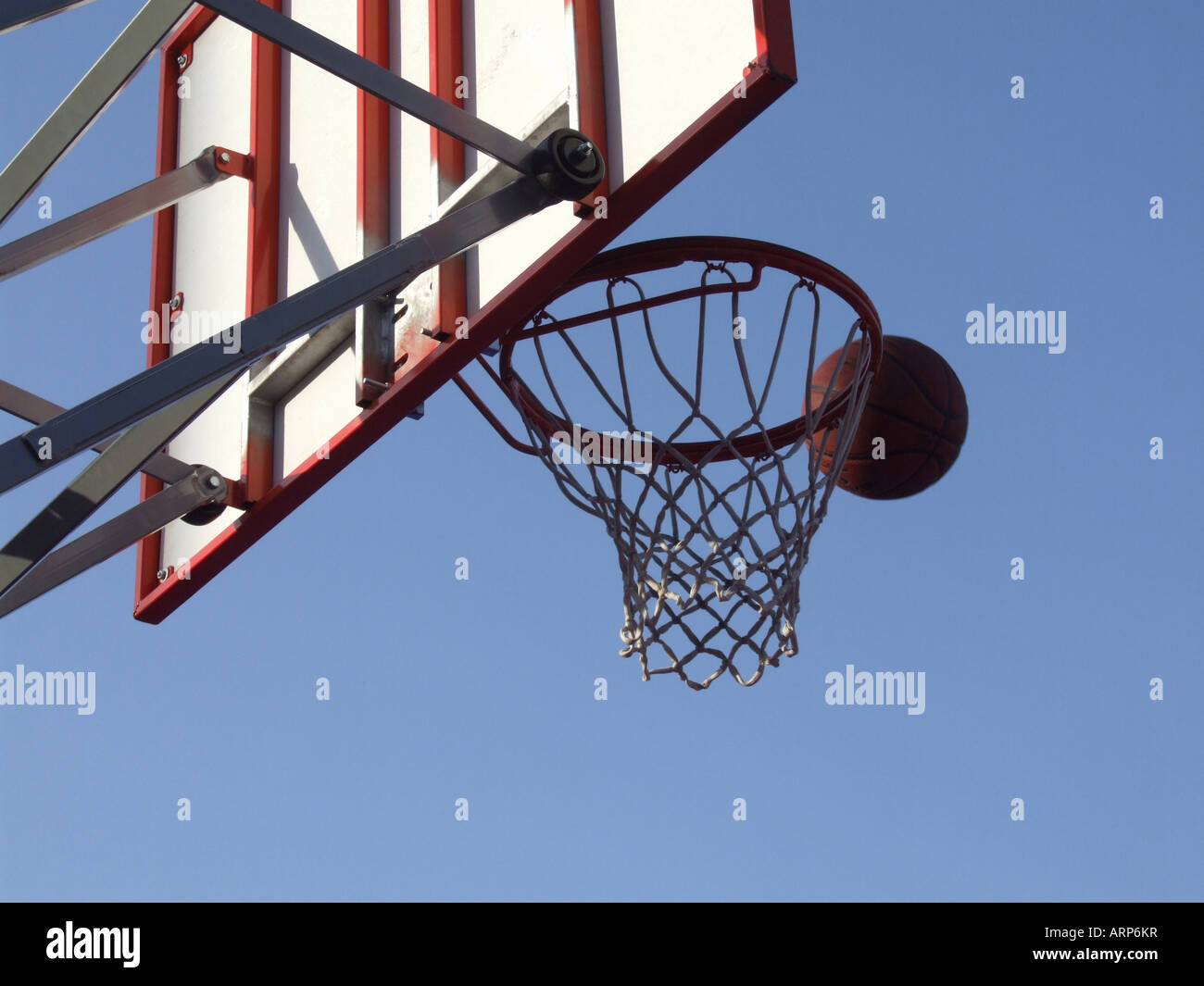 Basketball teamwork skills hi-res stock photography and images - Alamy