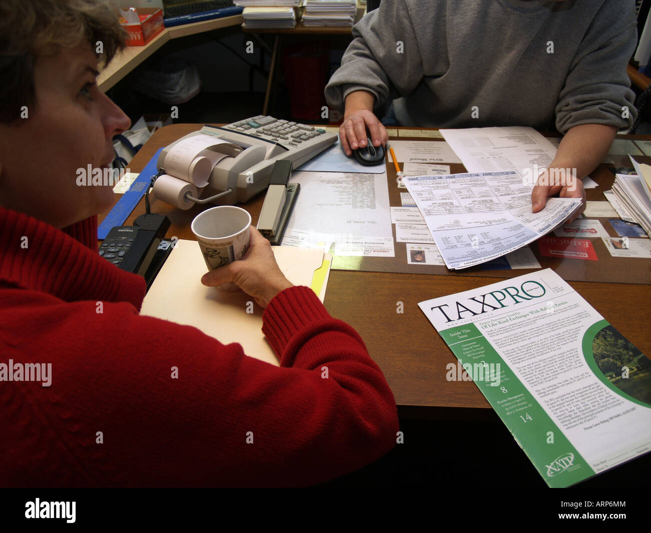 Accountant client hi-res stock photography and images - Alamy