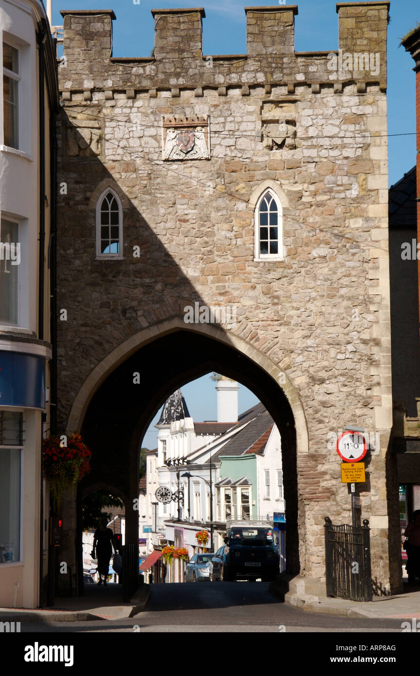 Gatehouse Town Walls High Street Chepstow Stock Photo - Alamy