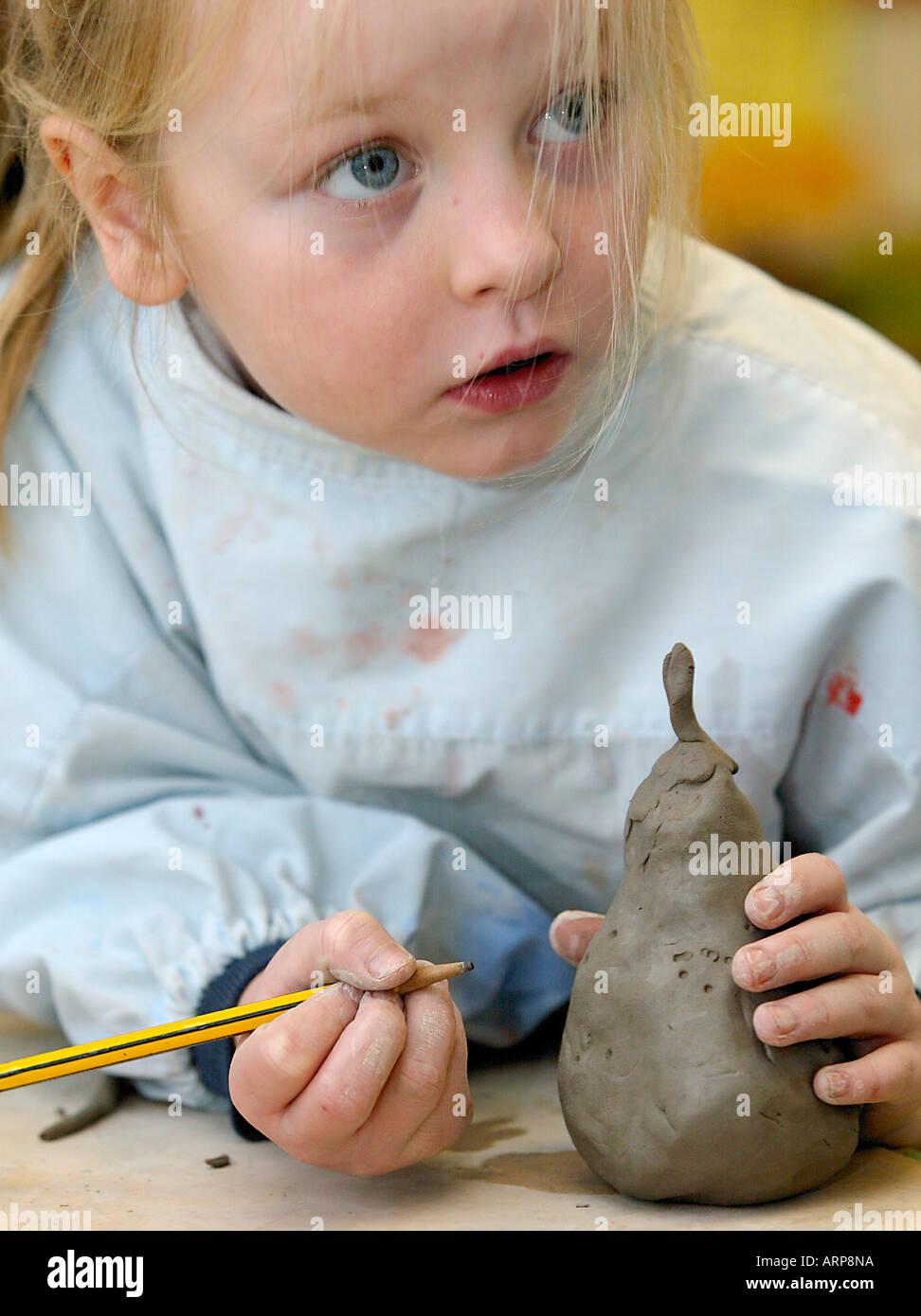 Child clay modeling class hi-res stock photography and images - Alamy