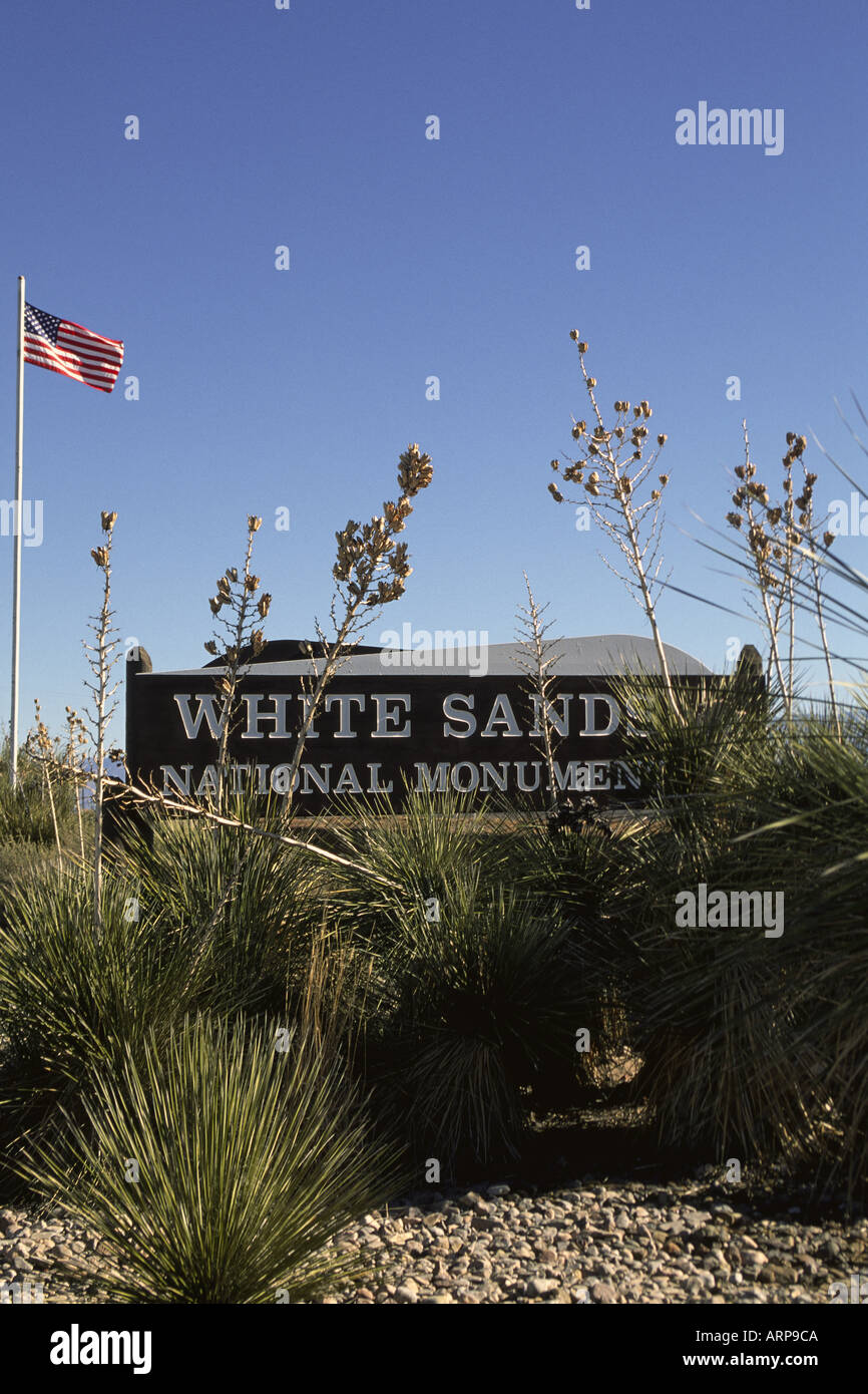 White Sands National Monument entrance sign and USA Flag Alamogordo New ...