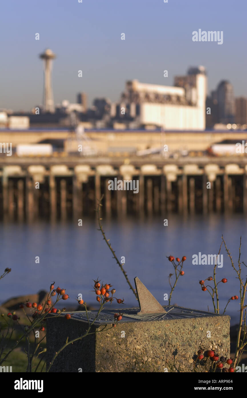 Seattle sundial hi-res stock photography and images - Alamy