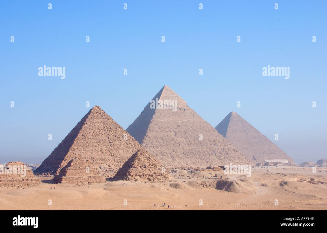 Pryamids of gizeh hi-res stock photography and images - Alamy