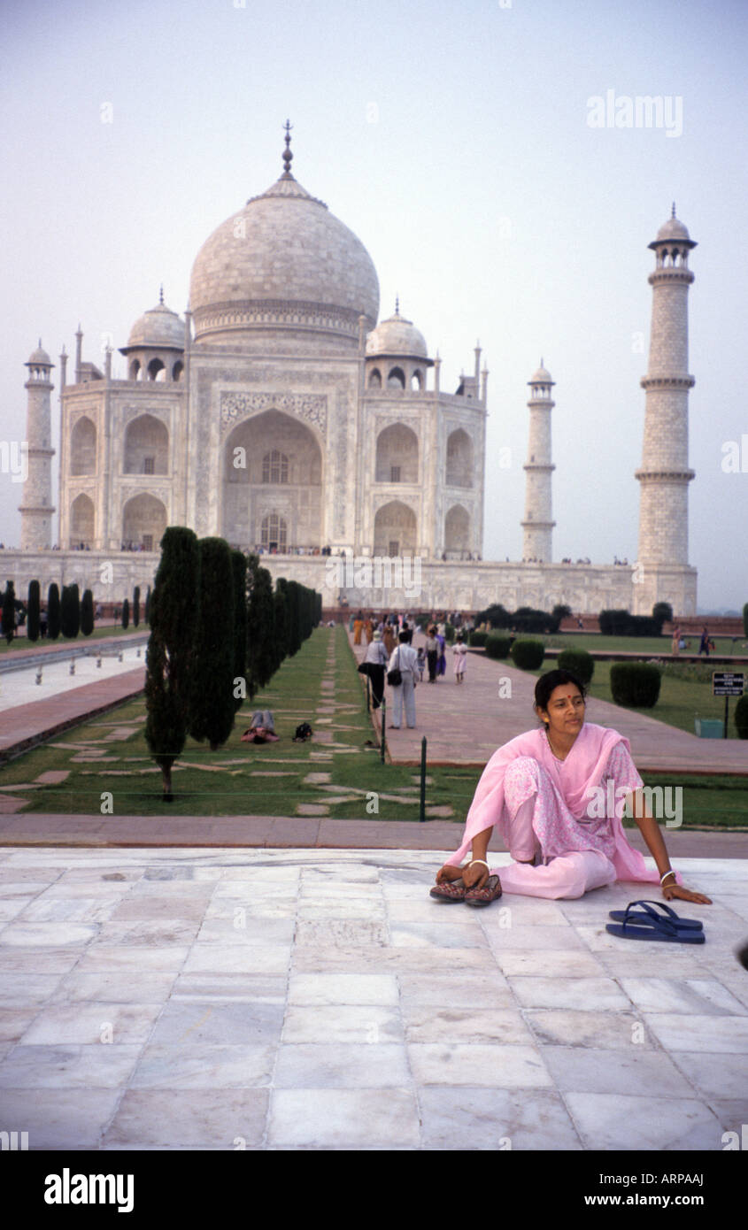 Agra india portrait people local hi-res stock photography and images ...