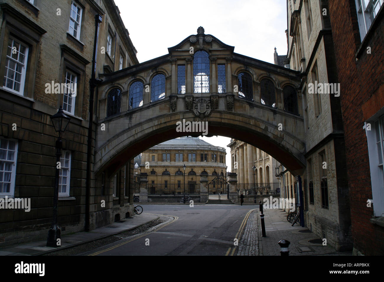 Hertford Bridge in New College Lane, the Oxford "Bridge of Sighs Stock ...