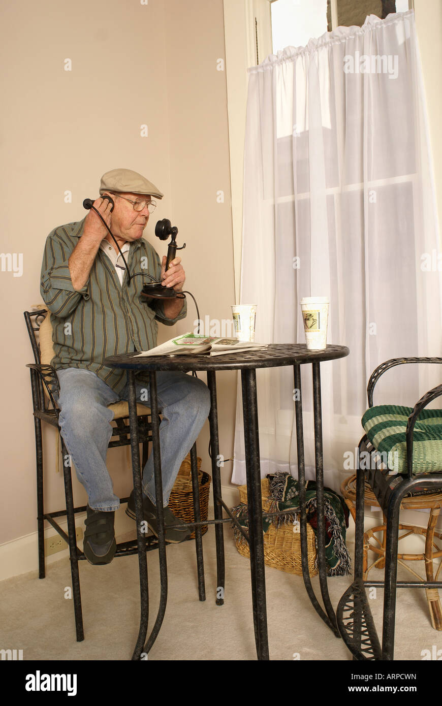 Man old fashioned cap hi-res stock photography and images - Alamy