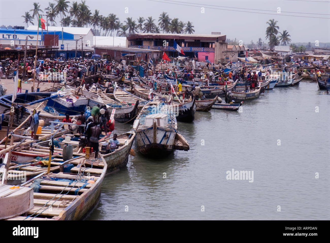 Elmina harbour ghana hi-res stock photography and images - Alamy