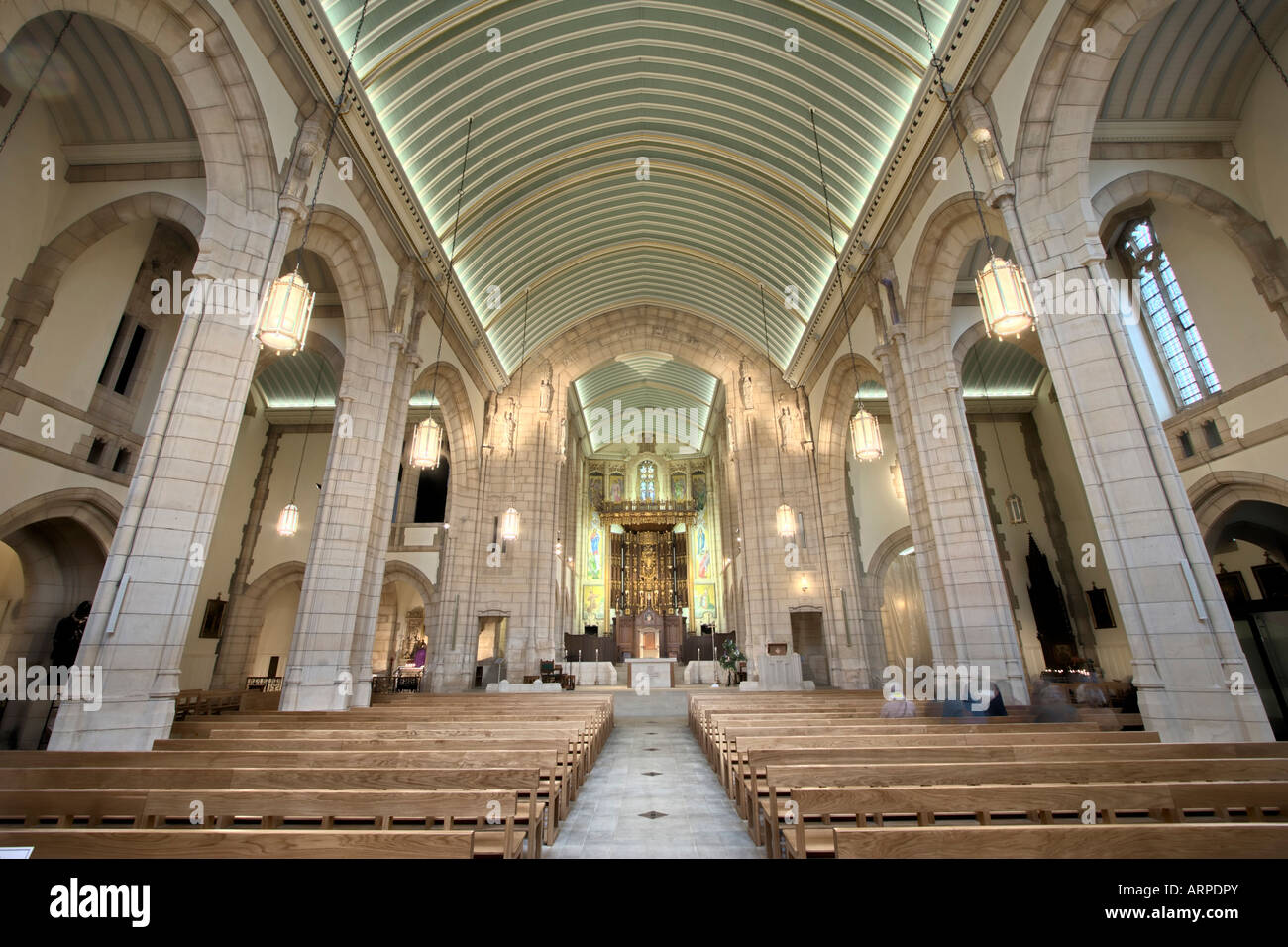 Leeds cathedral hi-res stock photography and images - Alamy