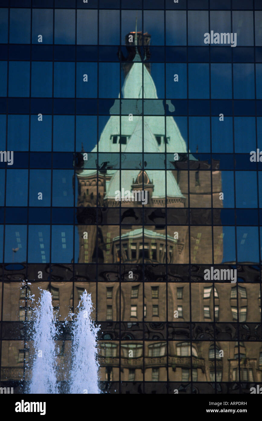 Face building hi-res stock photography and images - Alamy