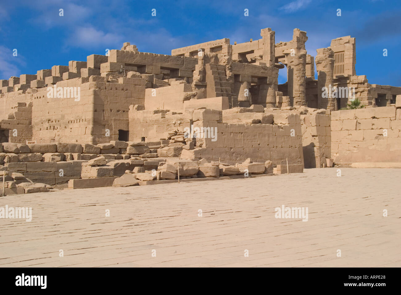 karnak temple luxor egypt Stock Photo - Alamy