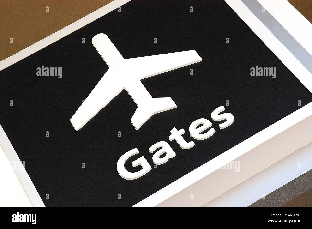 Airport Sign Gates Stock Photo - Alamy