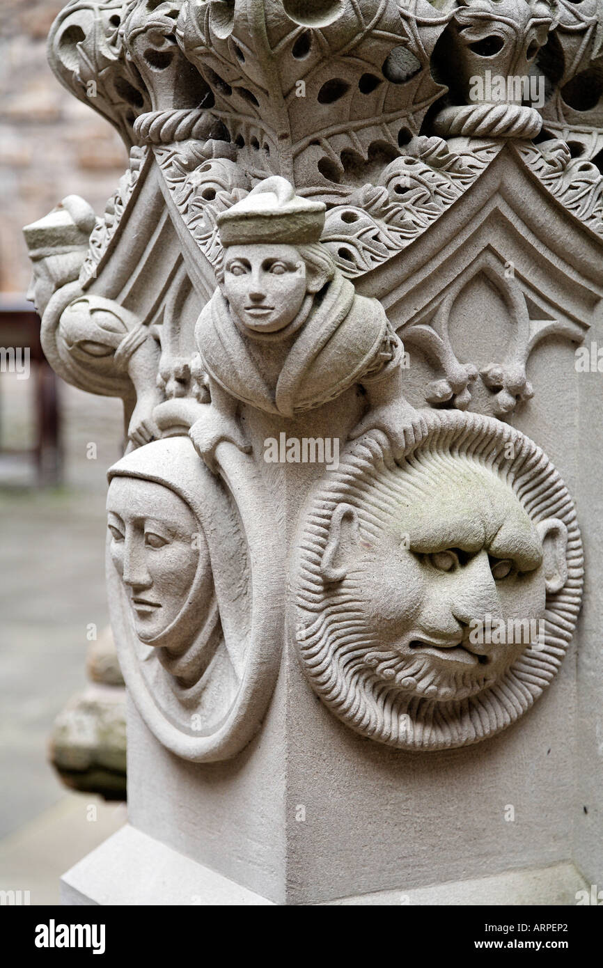 Linlithgow palace fountain hi-res stock photography and images - Alamy