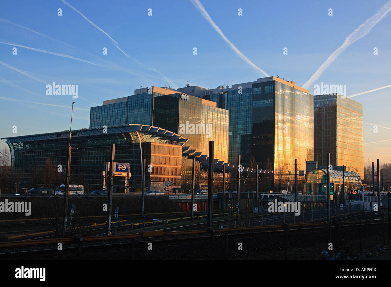 Amsterdam Zuid WTC Train Station, and World Trade Center, Amsterdam ...