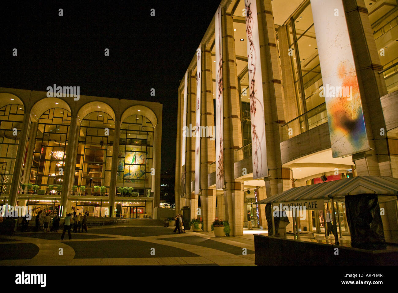 Main COURTYARD at LINCOLN CENTER at night NEW YORK CITY Stock Photo - Alamy