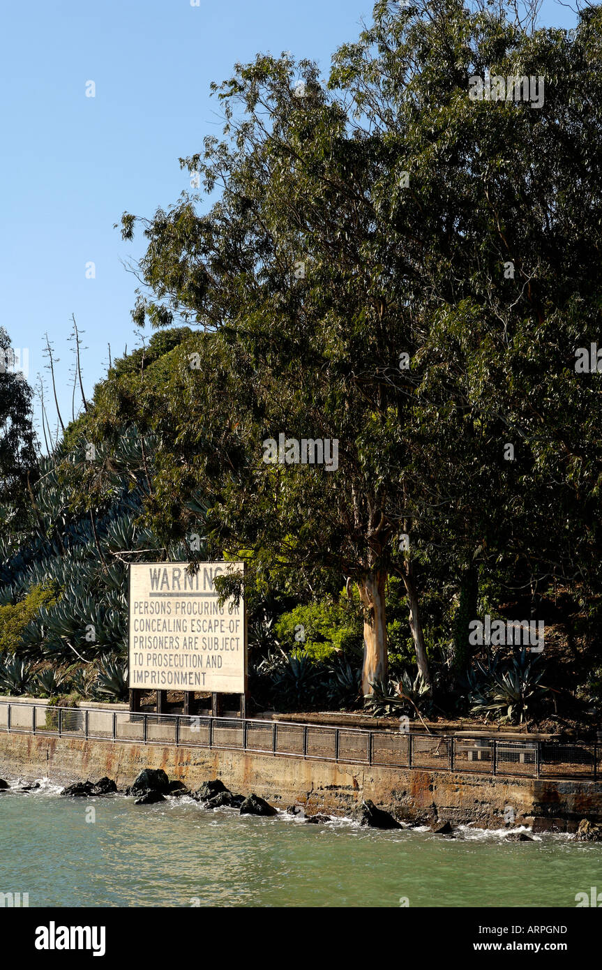 Alcatraz warning sign hi-res stock photography and images - Alamy