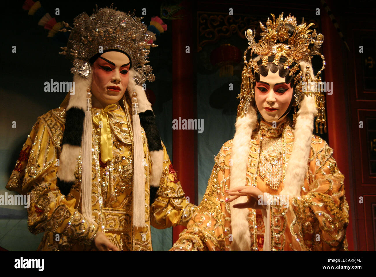 Traditional Chinese costumes Stock Photo - Alamy