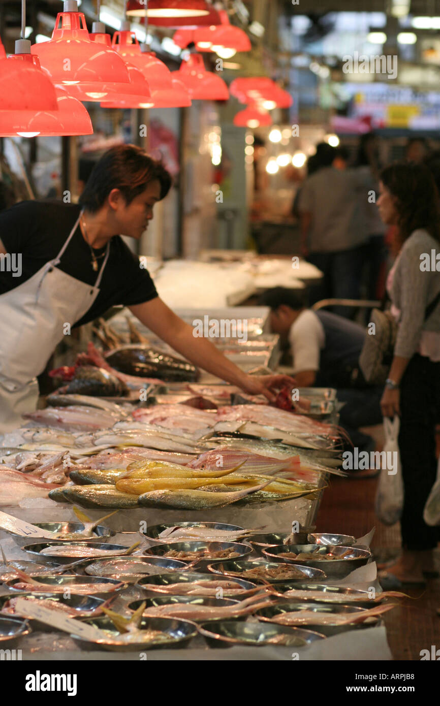 Fish Market in Kowloon Hong Kong Stock Photo - Alamy