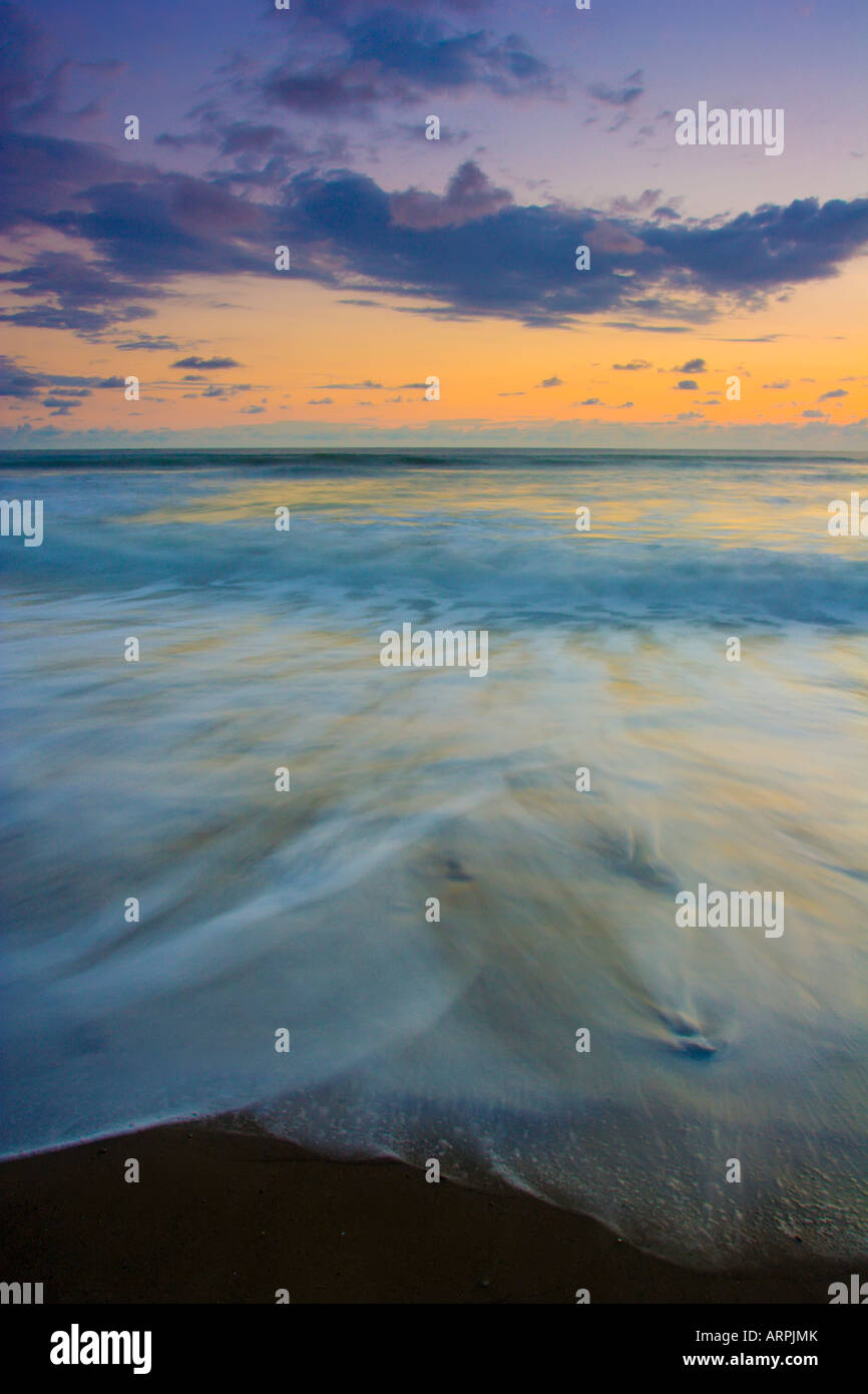 Wave patterns in sand hi-res stock photography and images - Alamy