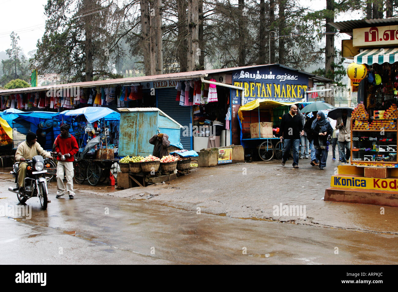 Ooty, Tamil Nadu, South India, Asia. Tibetan Market Stock Photo - Alamy
