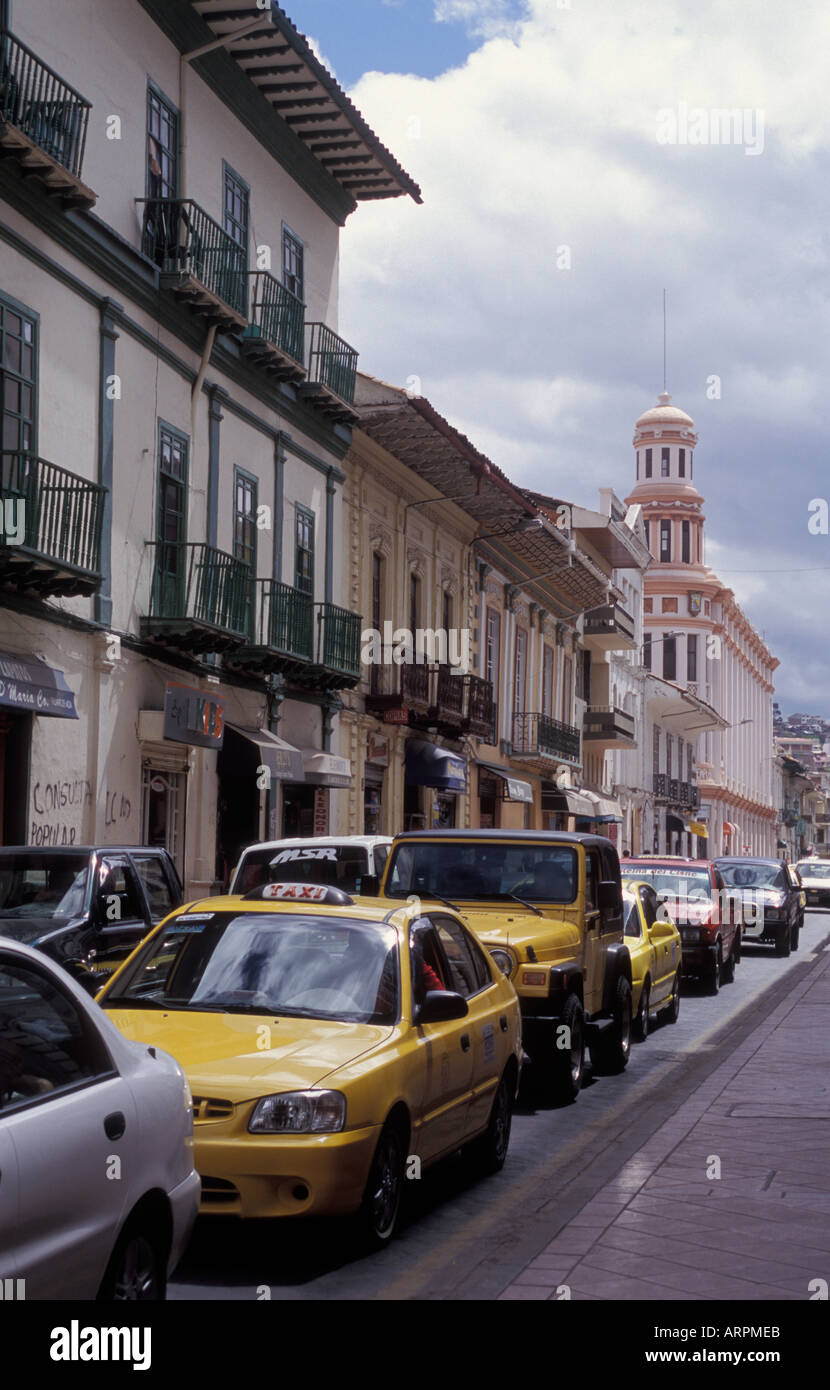 Street traffic architecture hi-res stock photography and images - Alamy