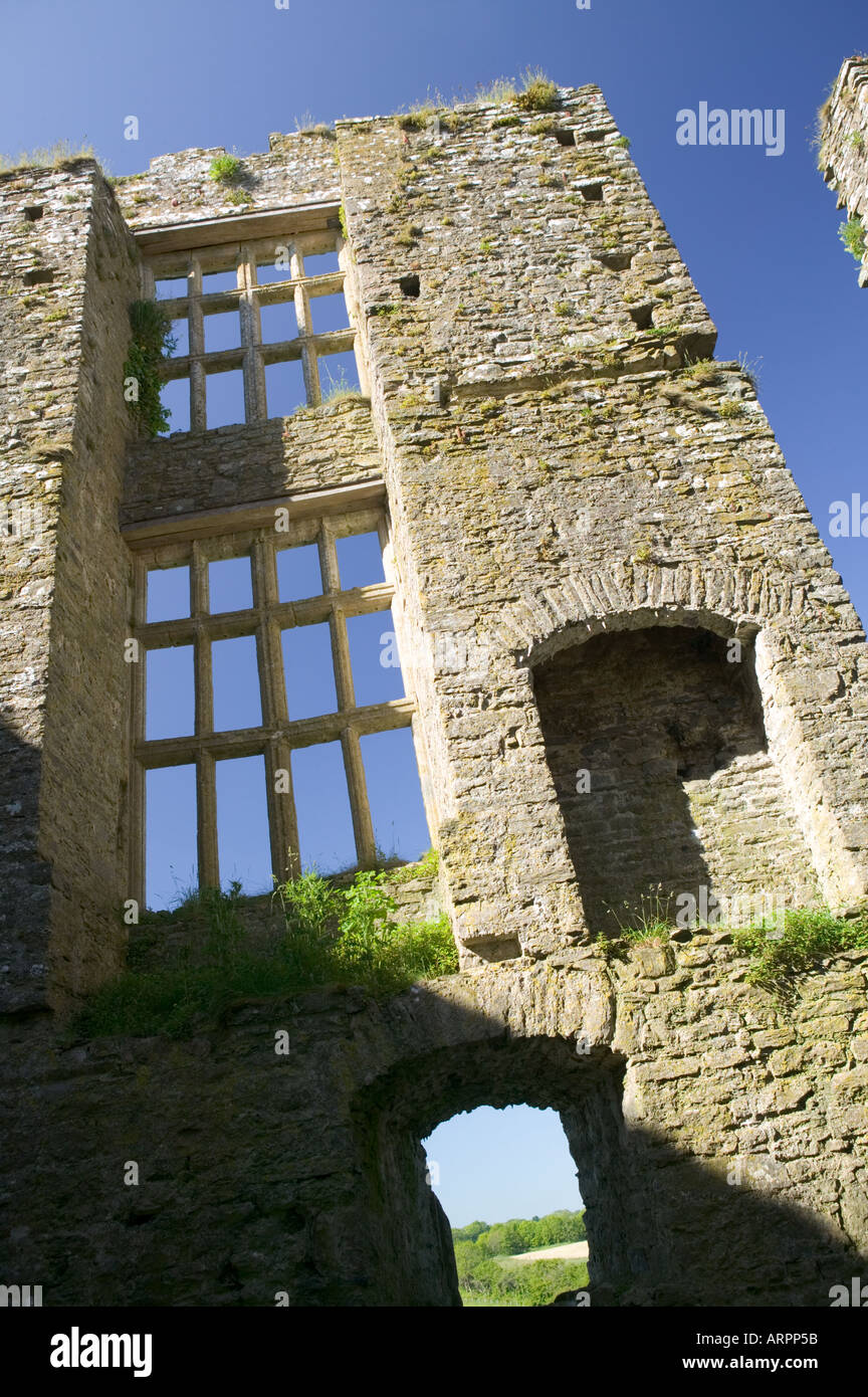 Elizabethan windows at Carew Castle Pembroke Pembrokeshire coast ...