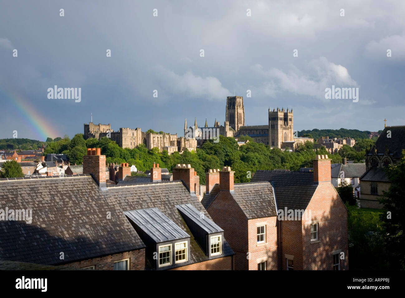 Durham, County Durham, England. View across rooftops to the castle and ...