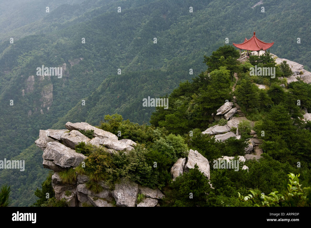 Pagoda on Lushan China Stock Photo - Alamy