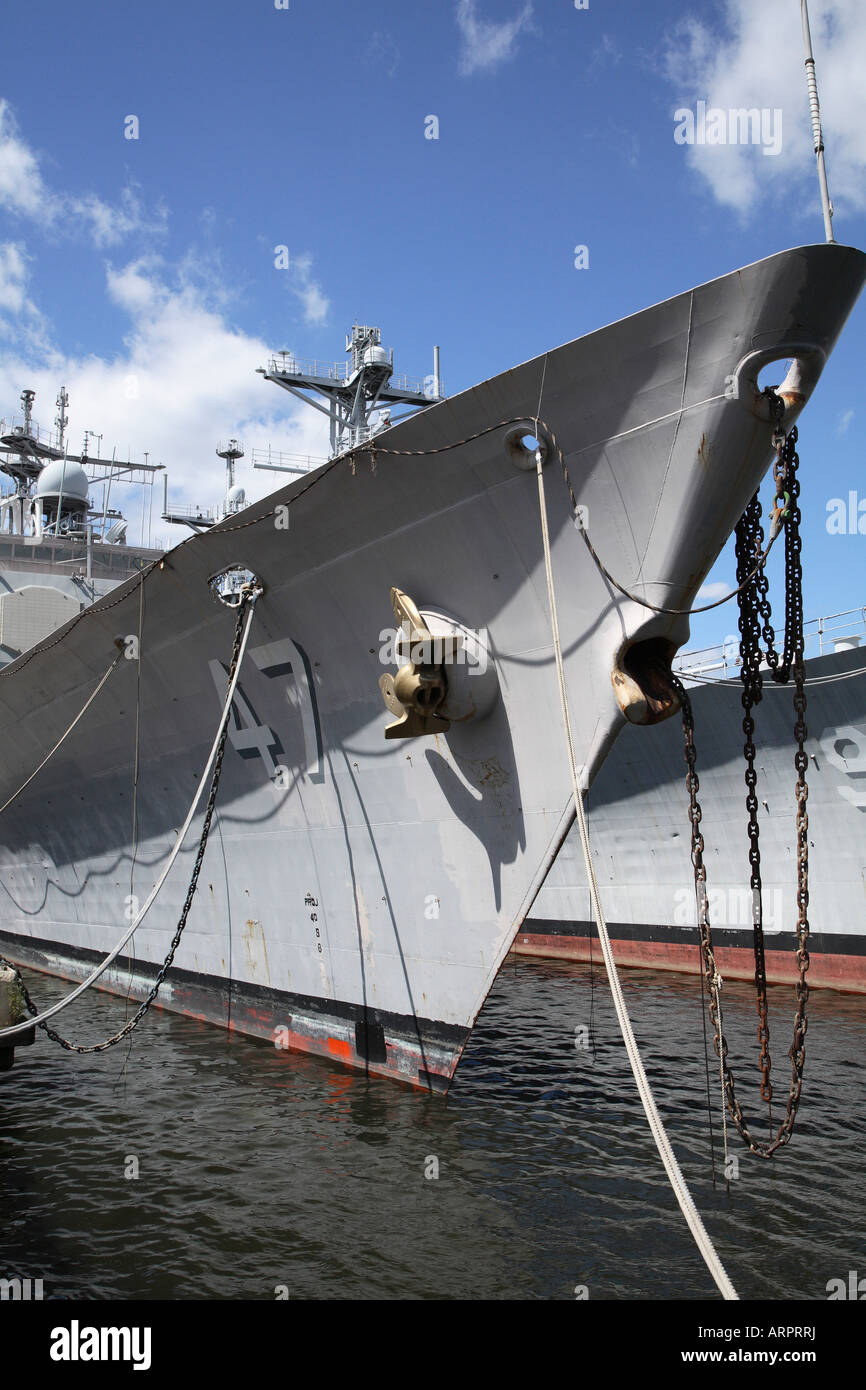 Sharp pointed bow of ship 47 a Guided Missile Cruiser Ticonderoga ...