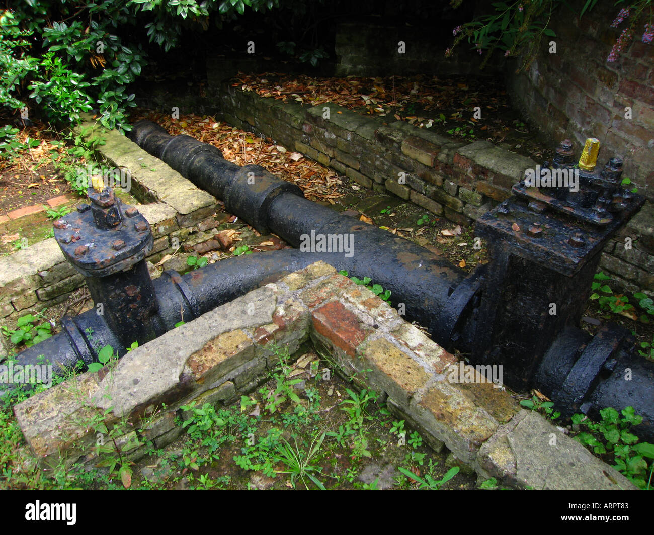 Victorian plumbing hi-res stock photography and images - Alamy