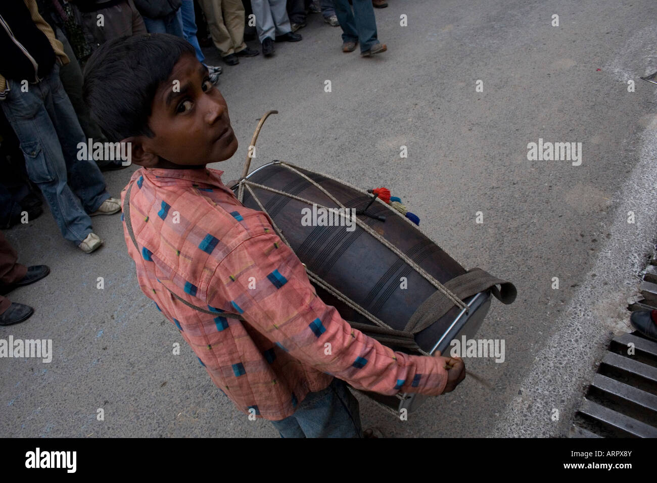 Boy playing a drum hi-res stock photography and images - Alamy