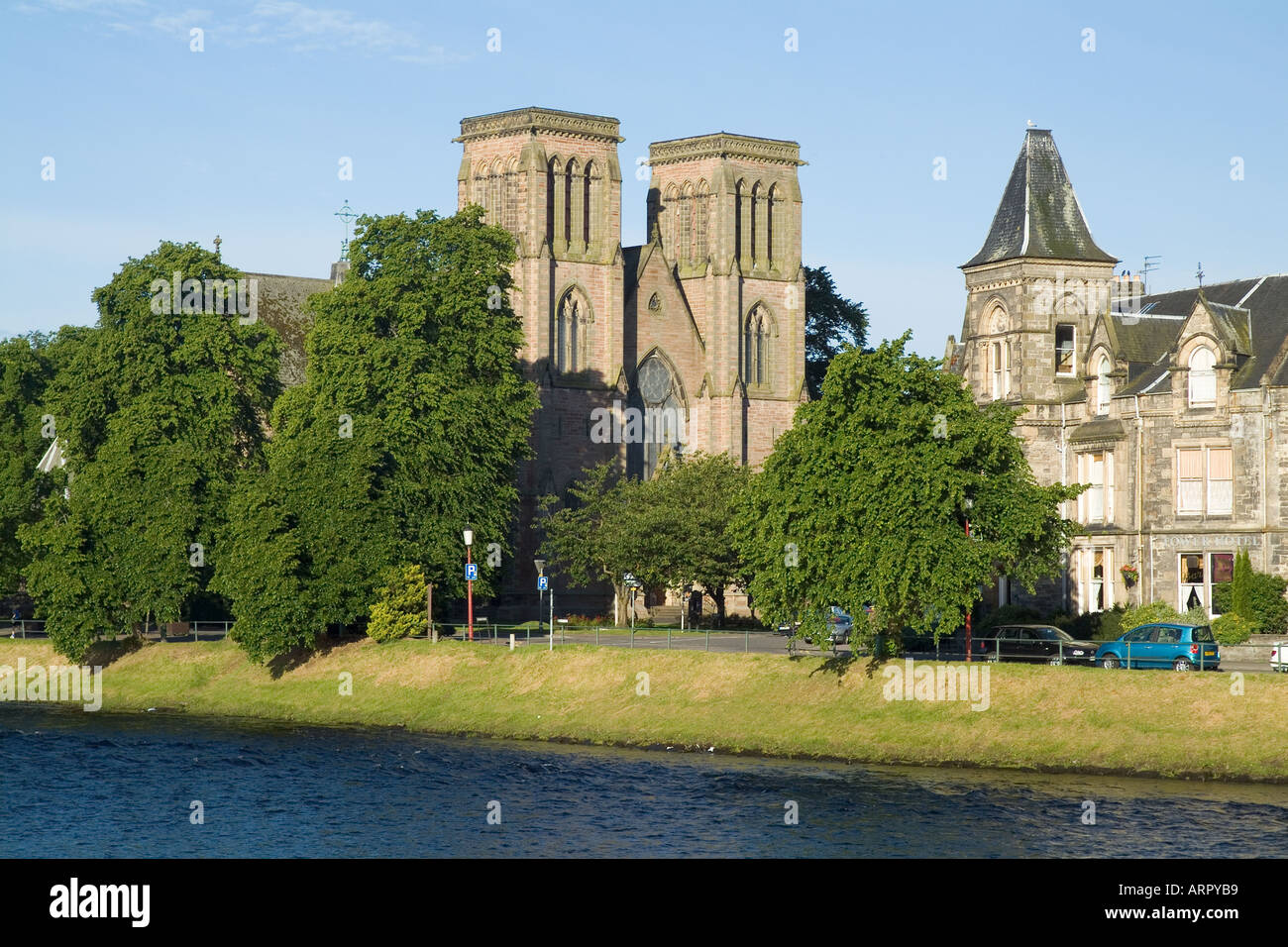 dh Cathedral INVERNESS INVERNESSSHIRE St Andrews cathedral River Ness ...