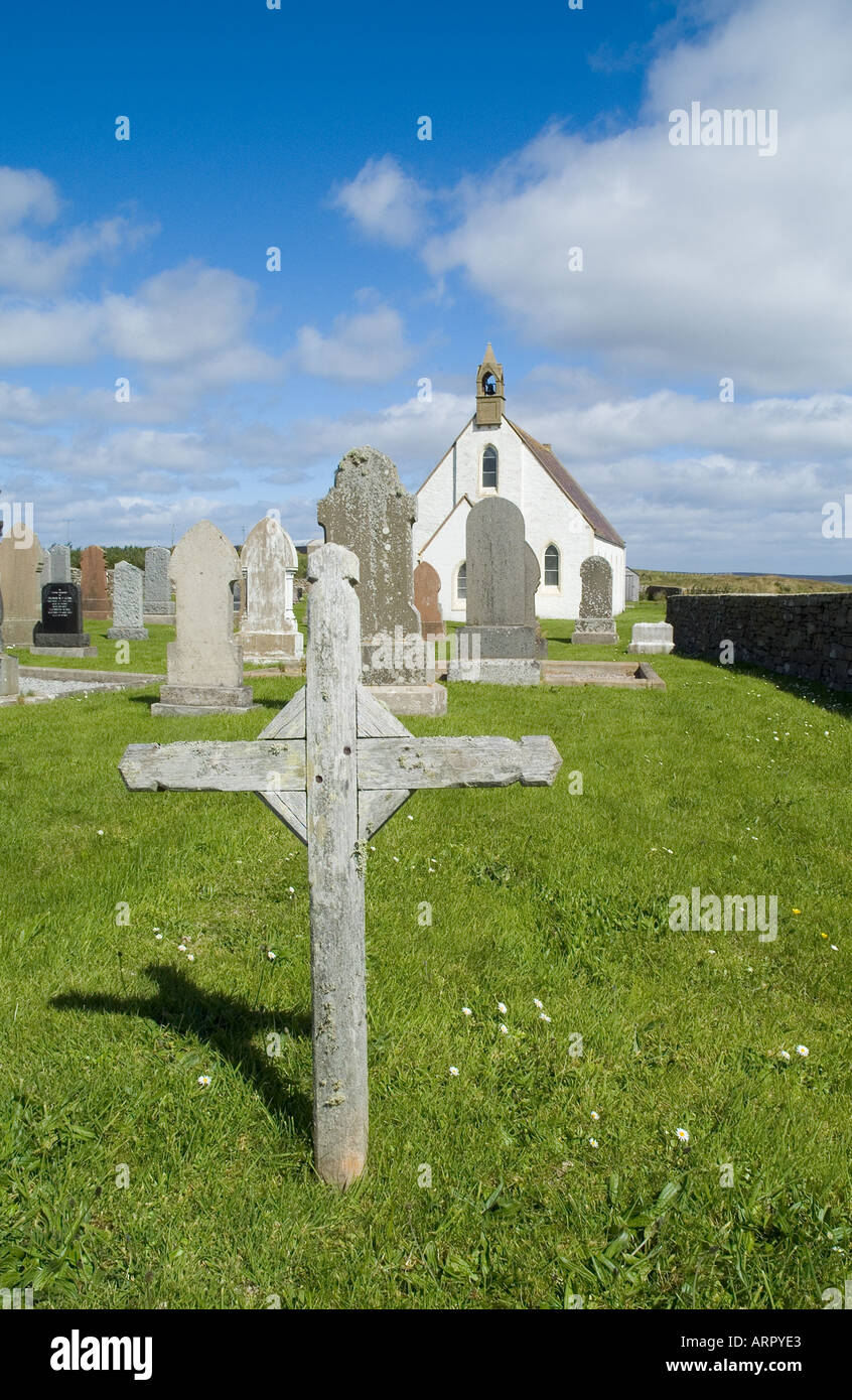 dh North Walls HOY ORKNEY Wooden cross grave in graveyard cemetery ...