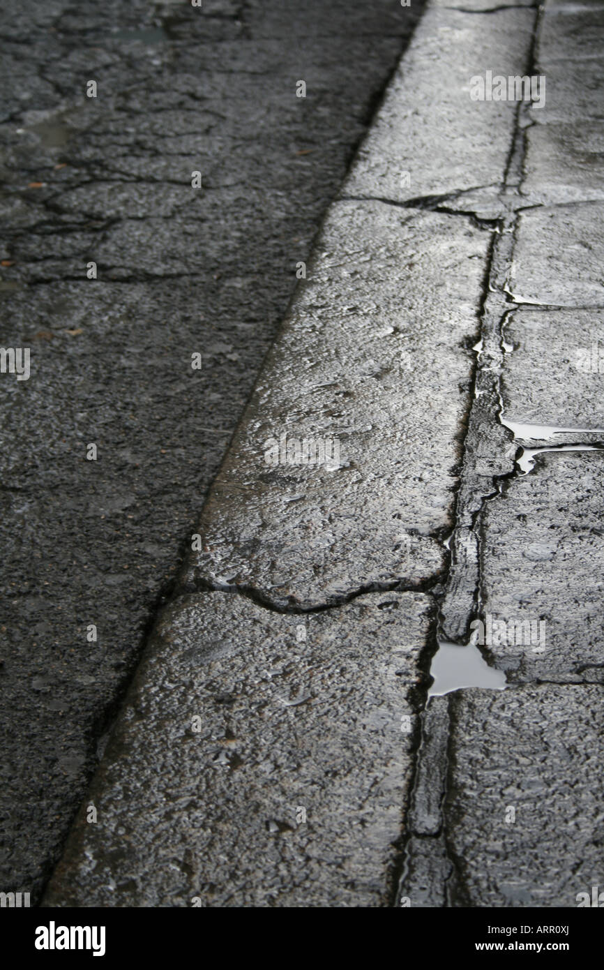 wet pavement at night Stock Photo - Alamy