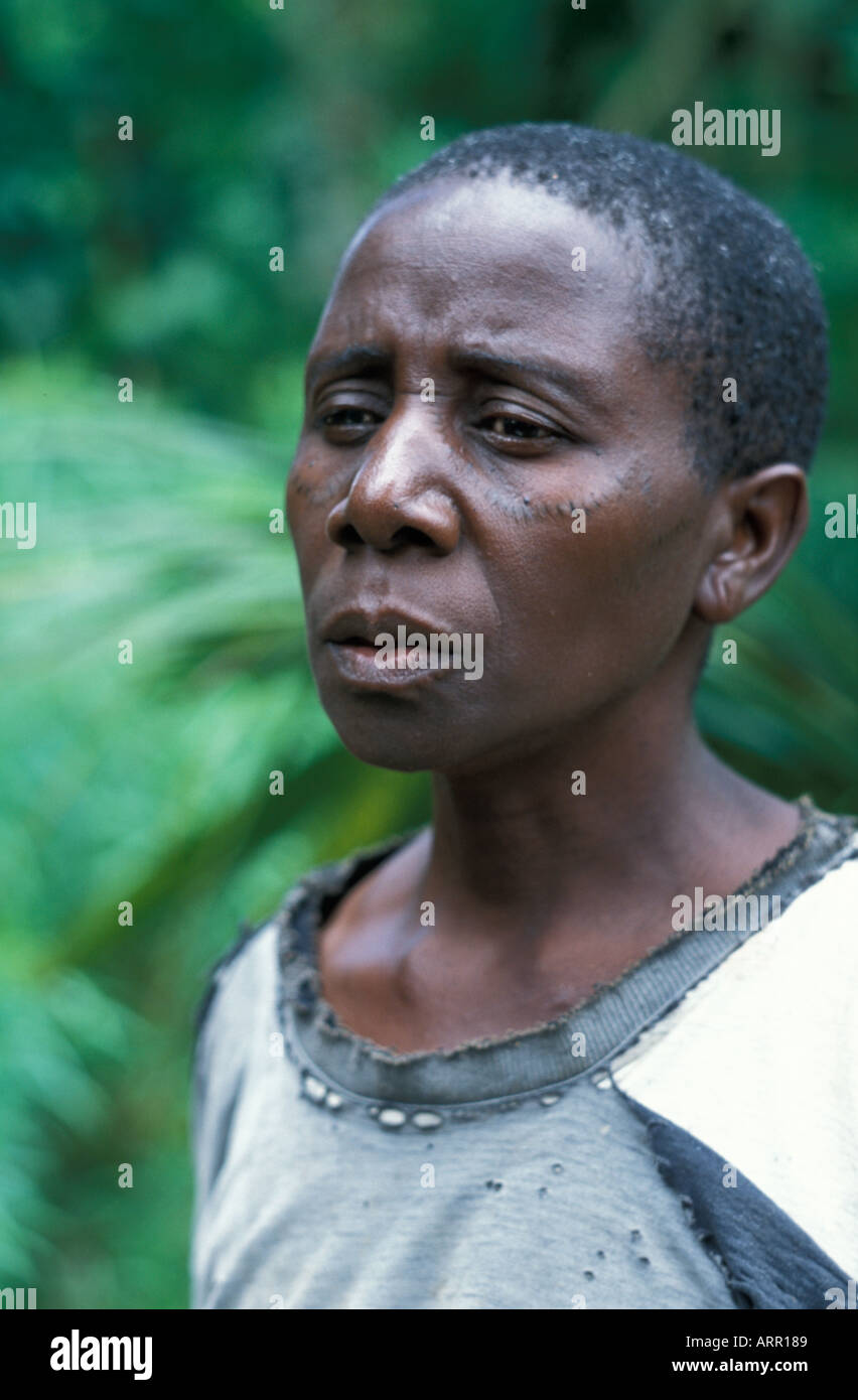 AFRICA KENYA KALIFI East African woman with tribal scars on cheeks and ...