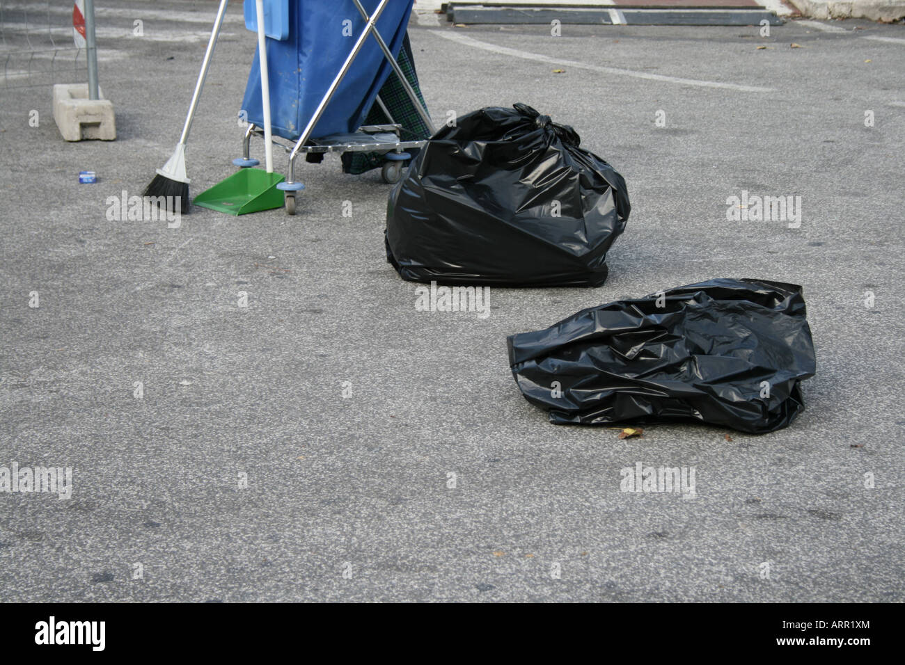 Cleaning buggy hi-res stock photography and images - Alamy