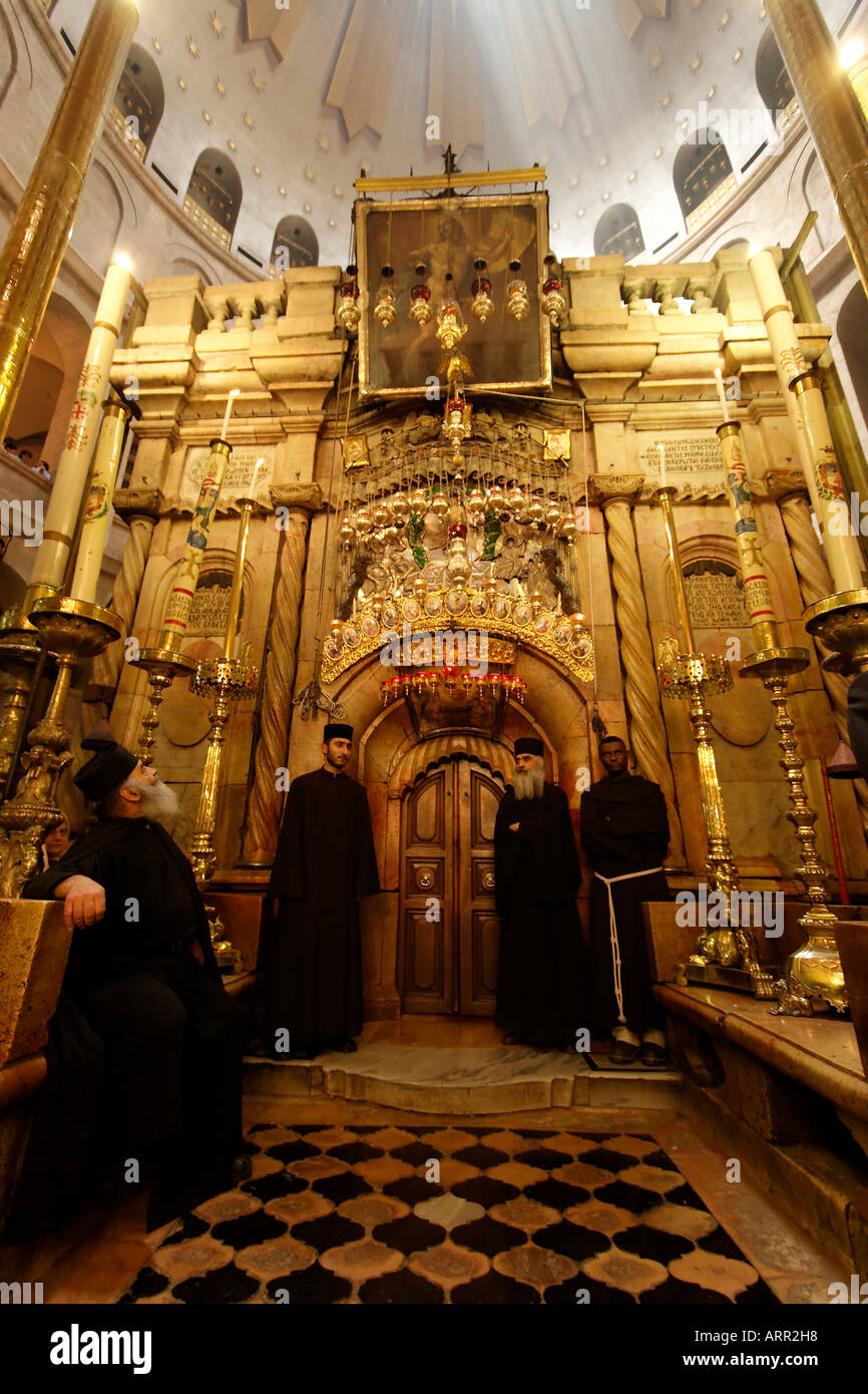 Israel Jerusalem Old City the Edicule at the center of the Rotunda in ...