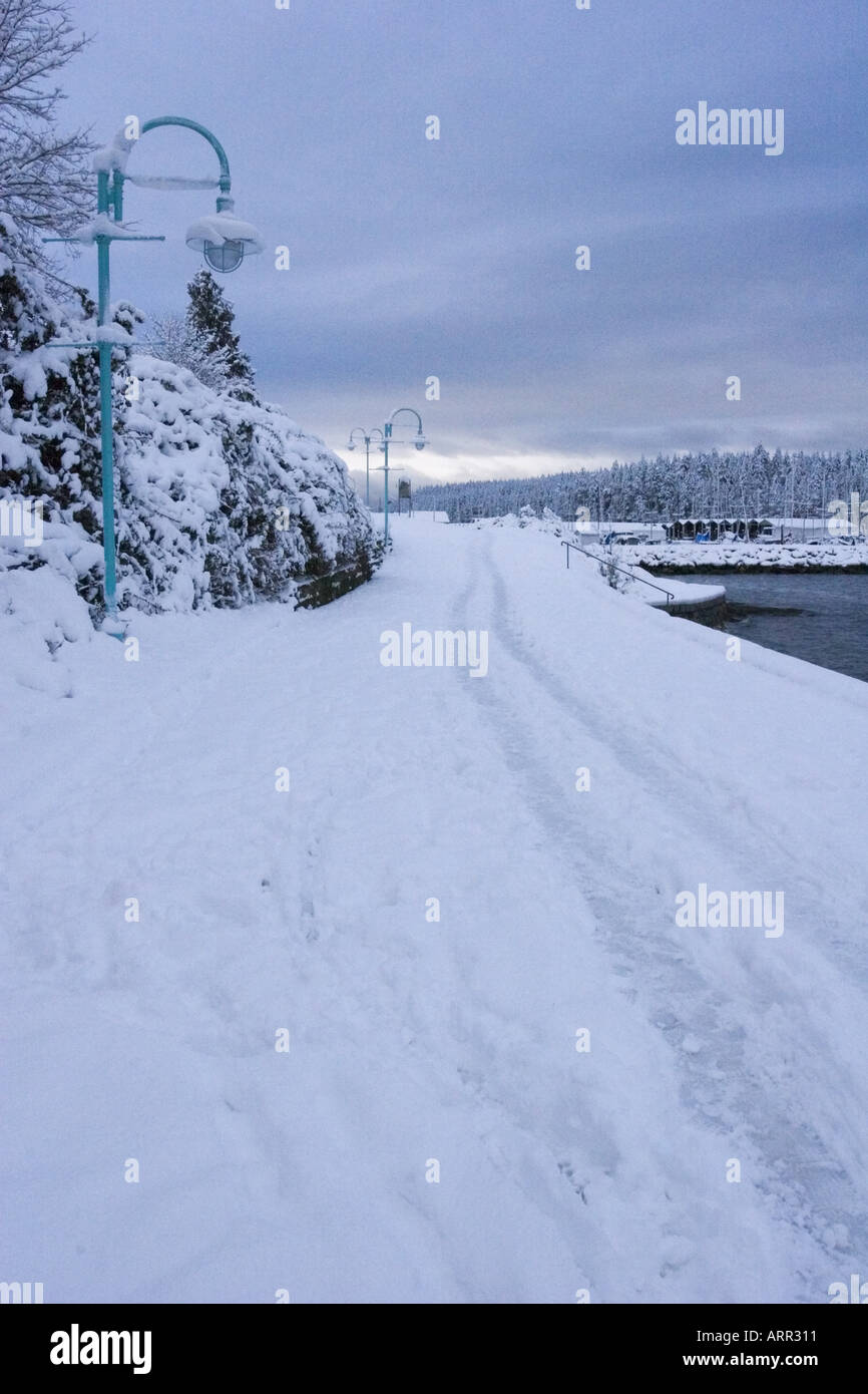 Snow storm covers Seawall Harbourside walkway in heavy snow Nanaimo ...