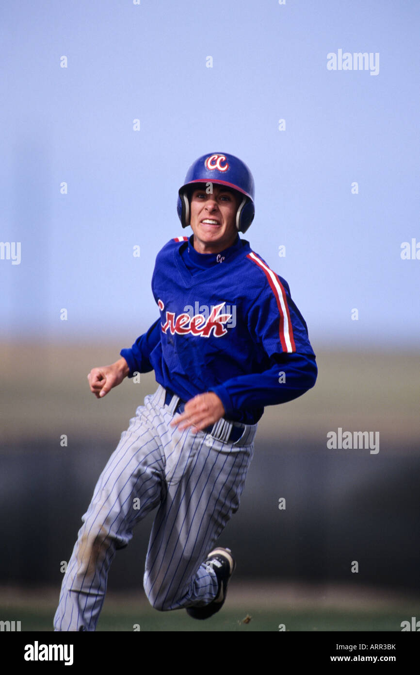 Baseball running action sport hi-res stock photography and images - Alamy