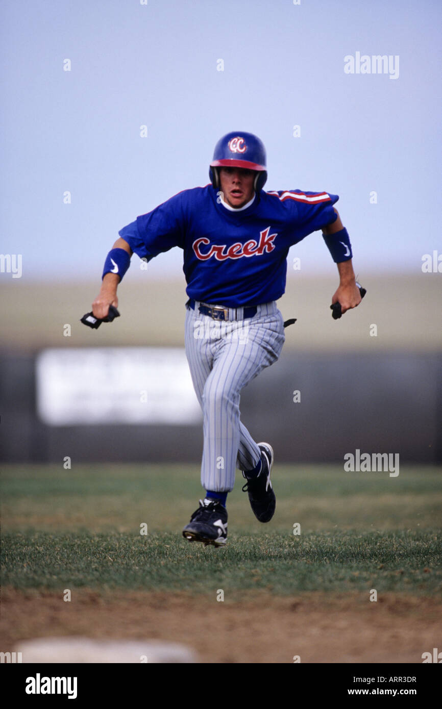 Baseball running action sport hi-res stock photography and images - Alamy
