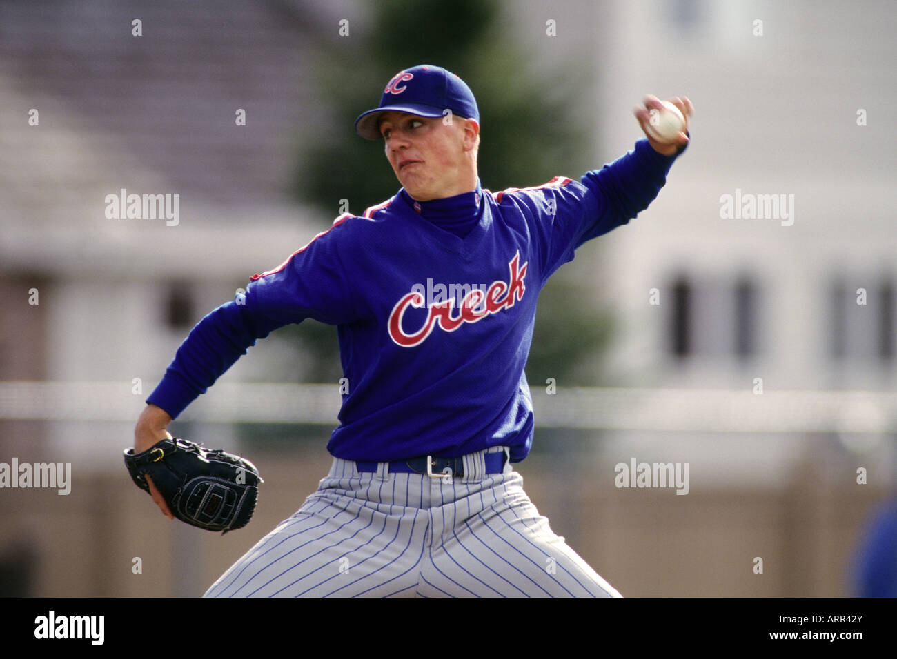 Action pitching hi-res stock photography and images - Alamy