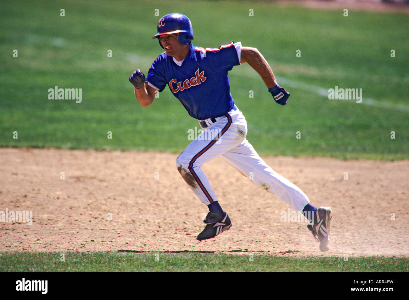 Baseball running action sport hi-res stock photography and images - Alamy