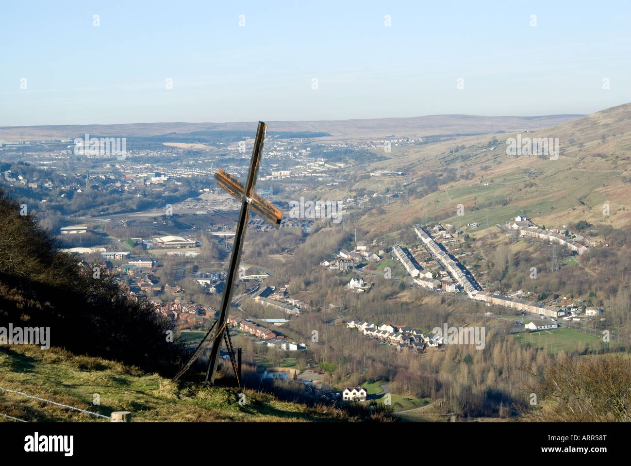ebbw vale from the ebbw valley long distance footpath cefn yr arail ...
