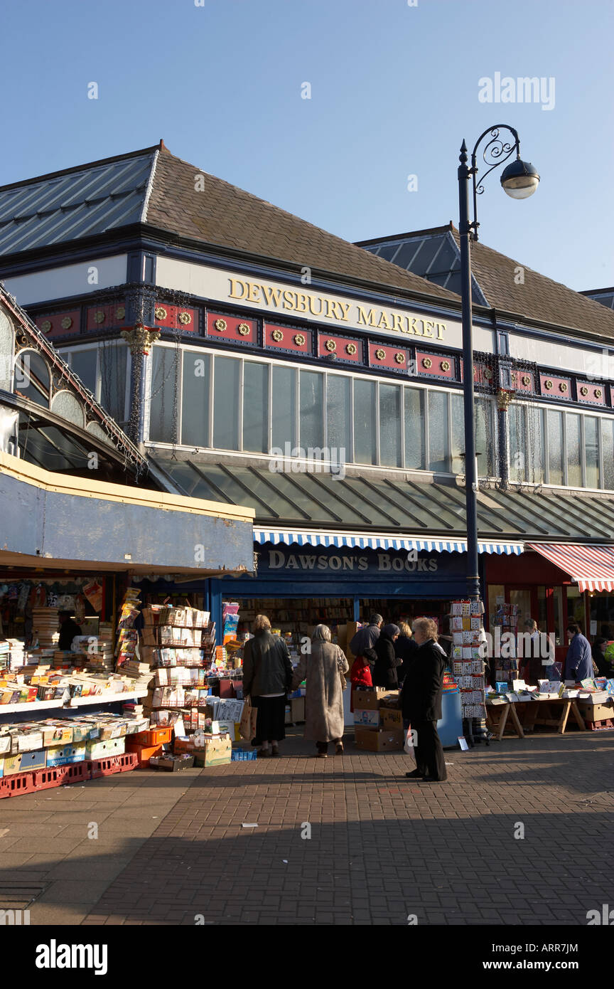 DEWSBURY TOWN CENTRE CENTER MARKET WEST YORKSHIRE ENGLAND Stock Photo ...