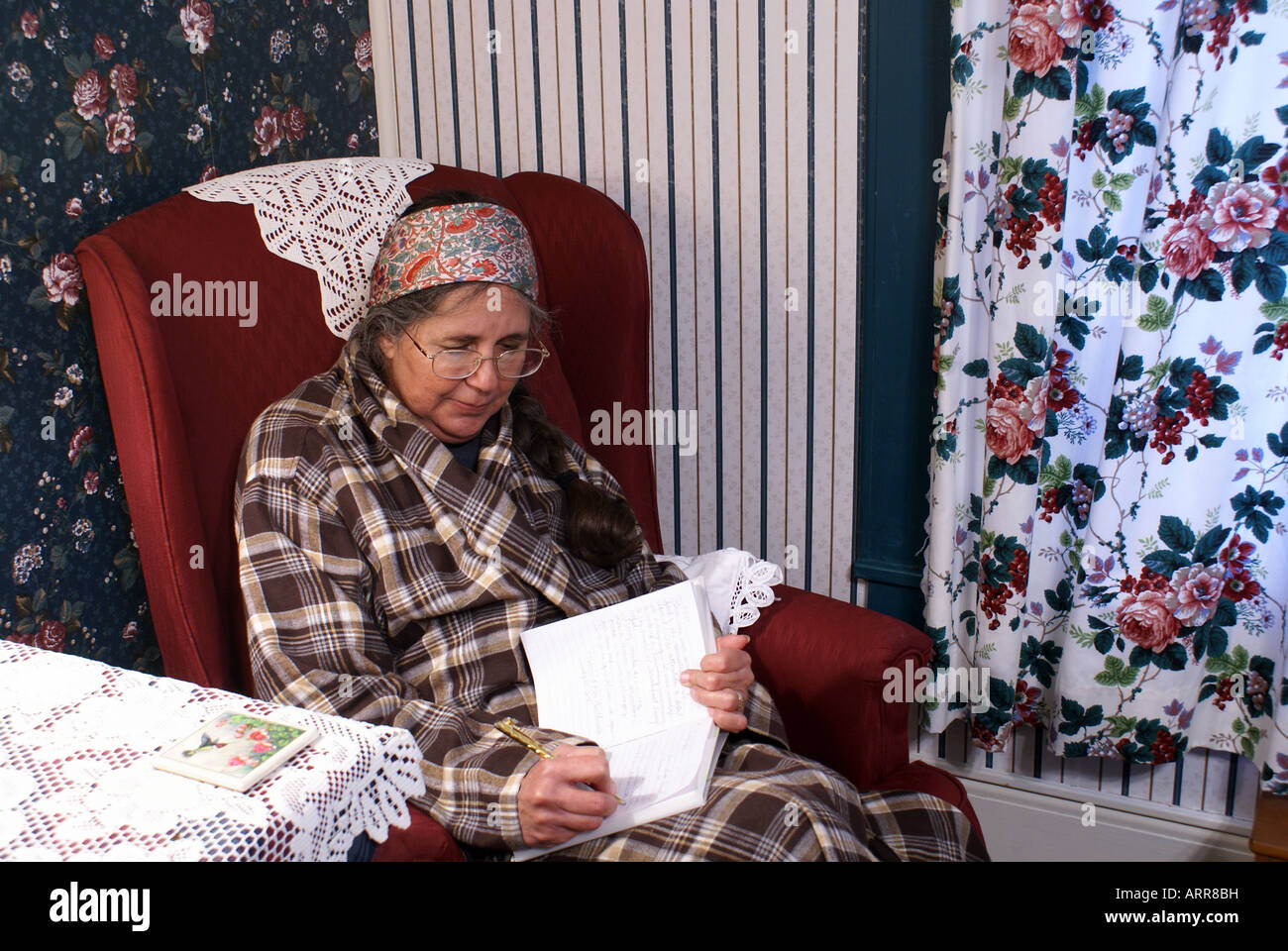 Writing inside a book hi-res stock photography and images - Alamy
