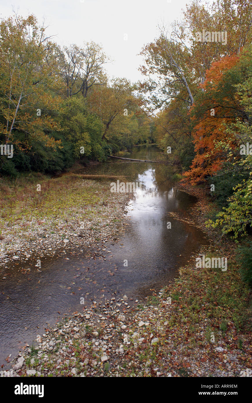 Curved creek hi-res stock photography and images - Alamy