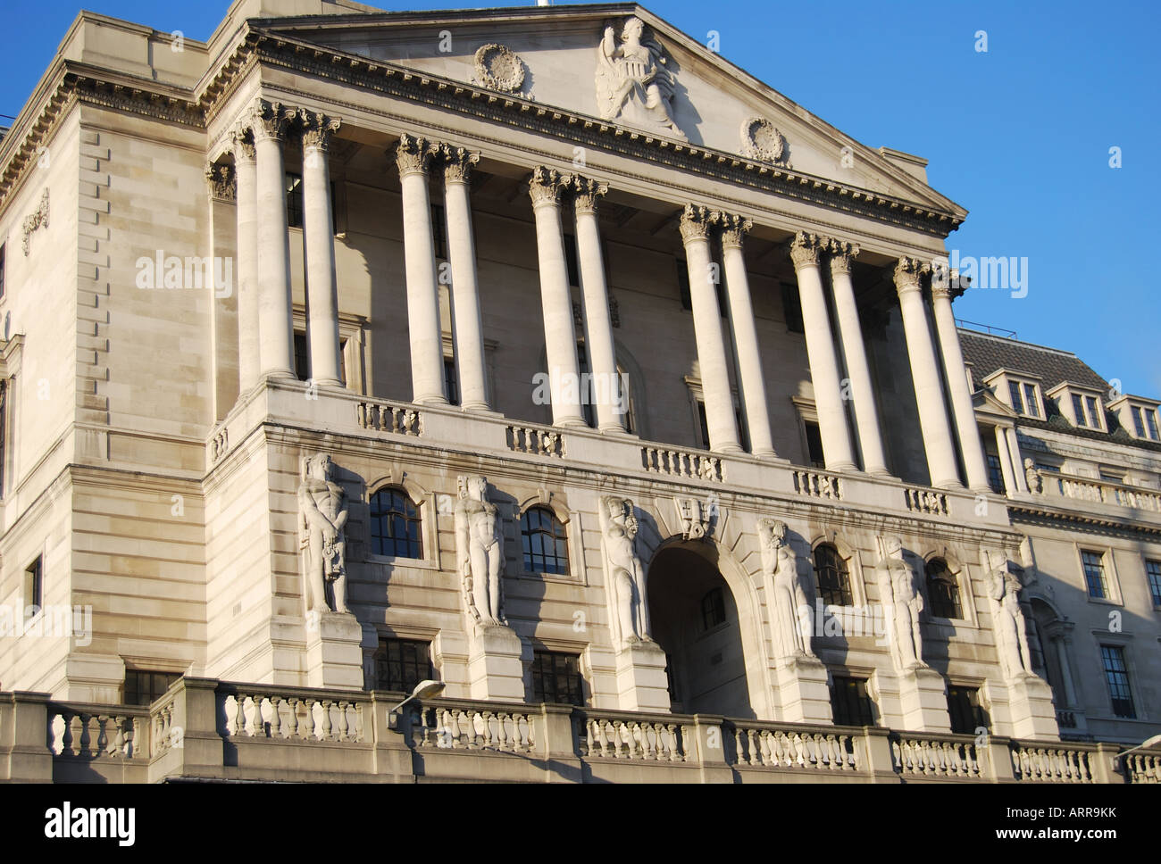 Bank of England, Threadneedle Street, City of London, London, England ...