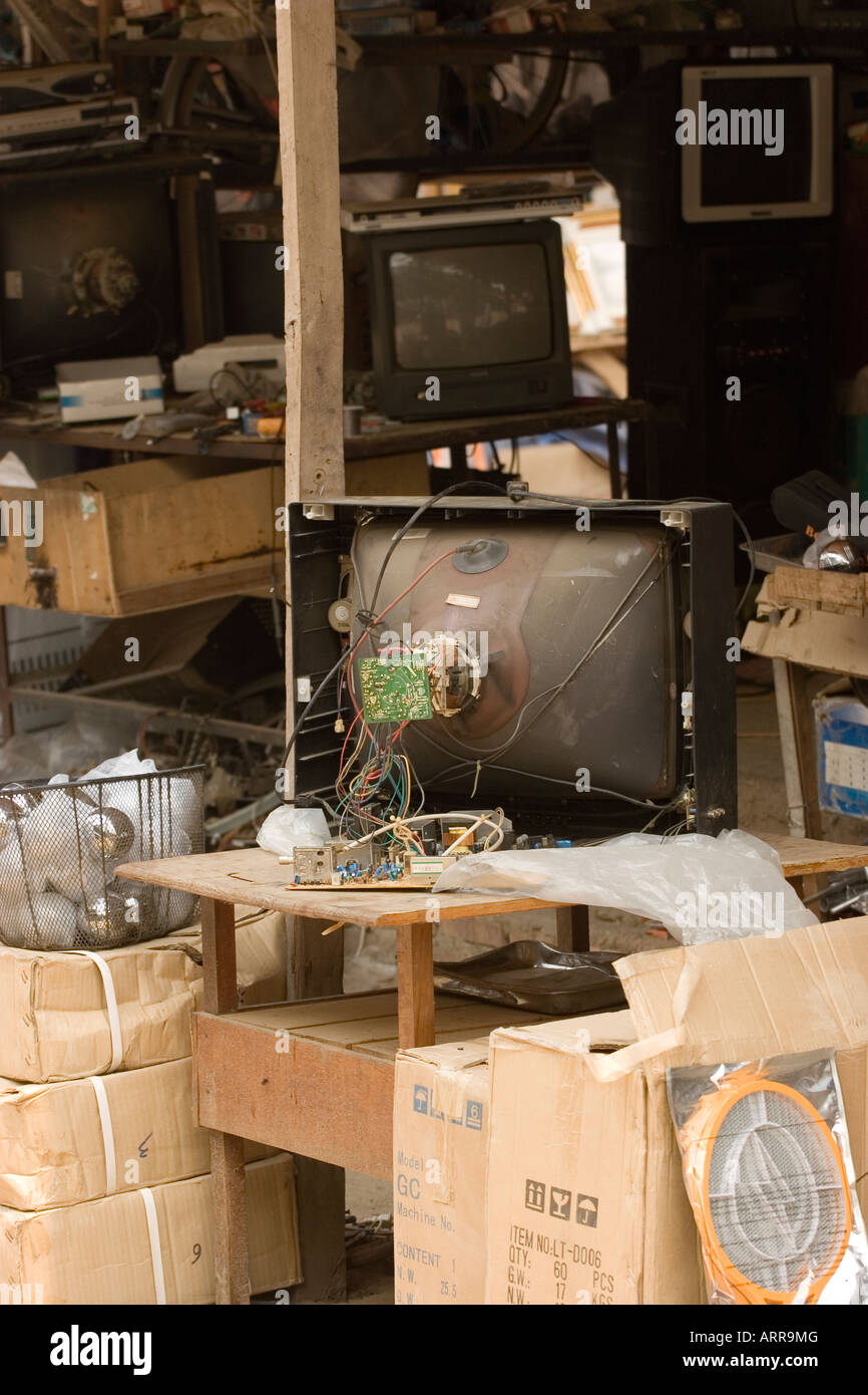 Tv repair,asian hi-res stock photography and images - Alamy