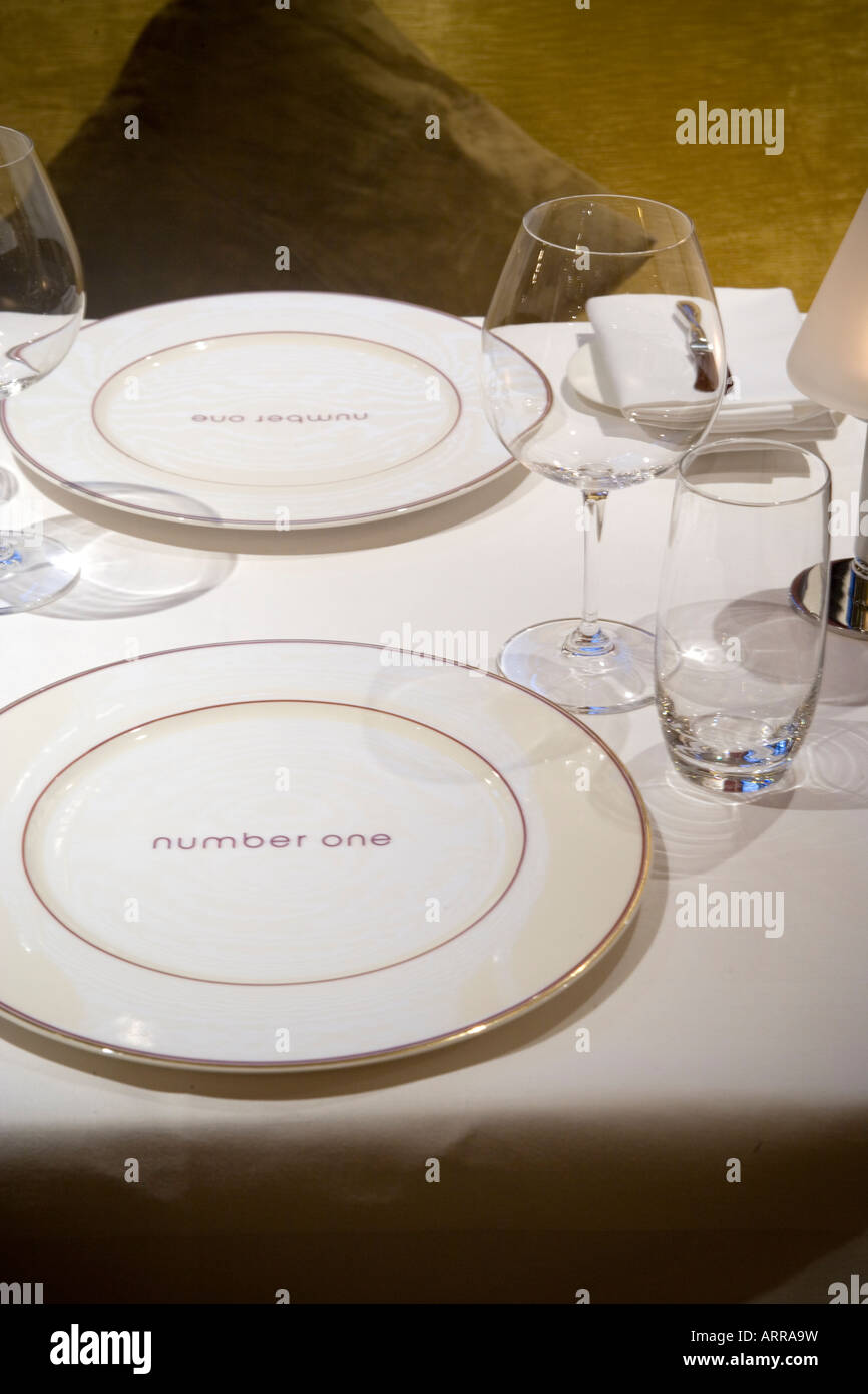 Number one edinburgh hi-res stock photography and images - Alamy